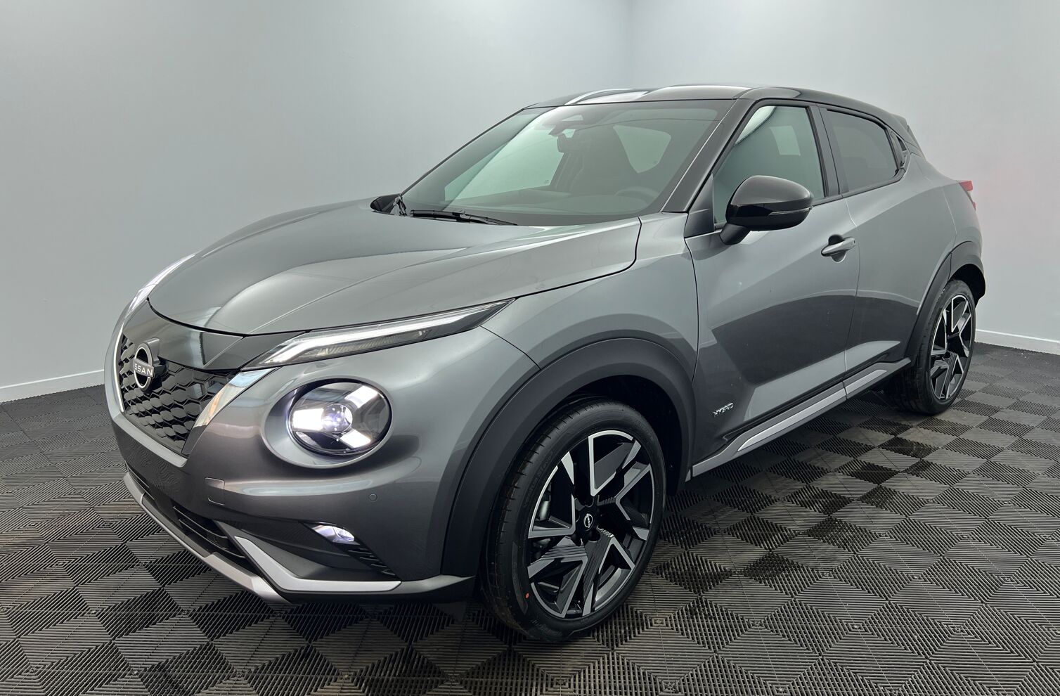 NISSAN Juke SUV Hybride Essence - 2045154 | Auto-IES
