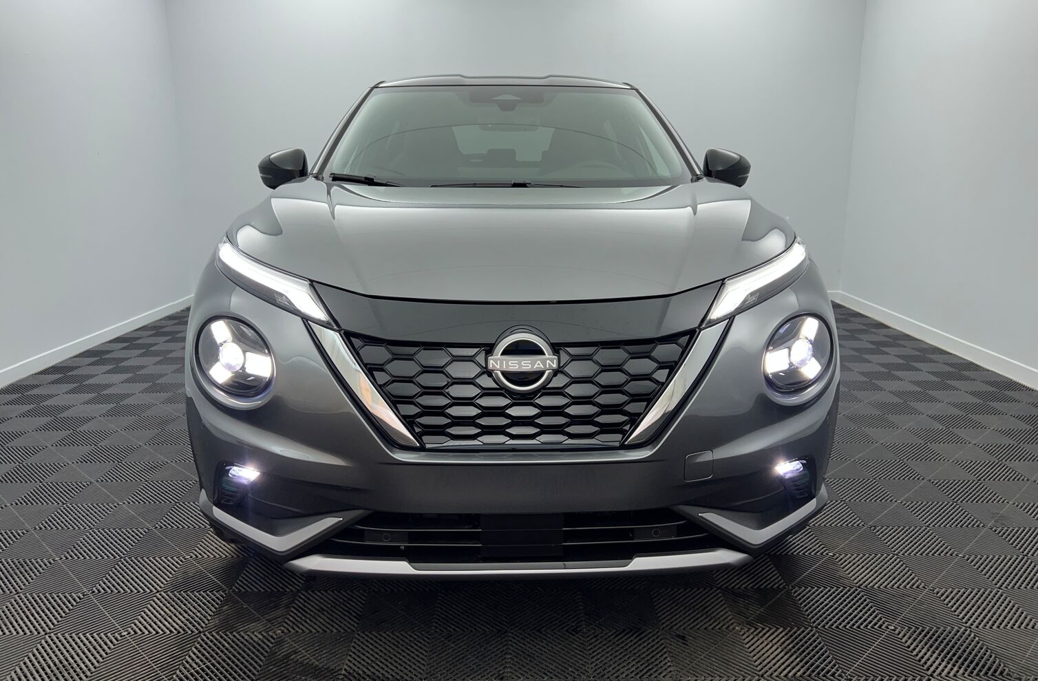 NISSAN Juke SUV Hybride Essence - 2045154 | Auto-IES