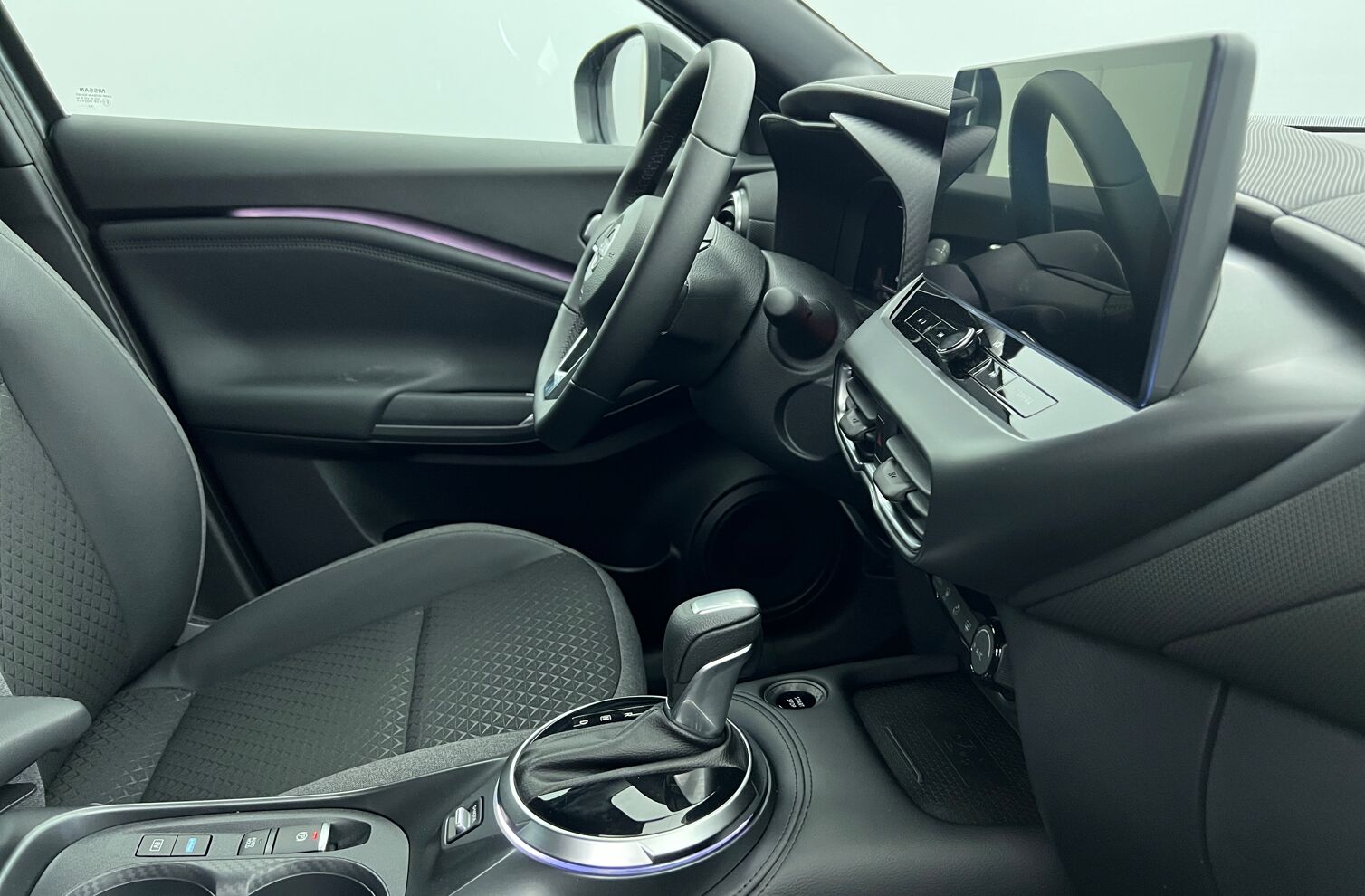 NISSAN Juke SUV Hybride Essence - 2045154 | Auto-IES