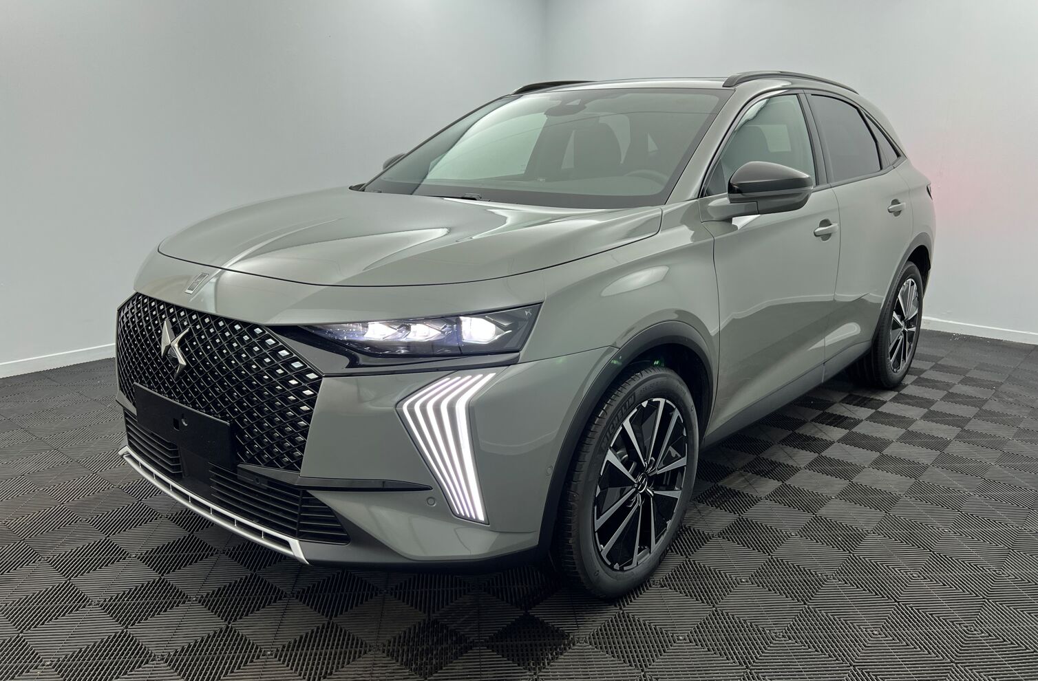 DS DS 7 SUV Diesel - 2045374 | Auto-IES