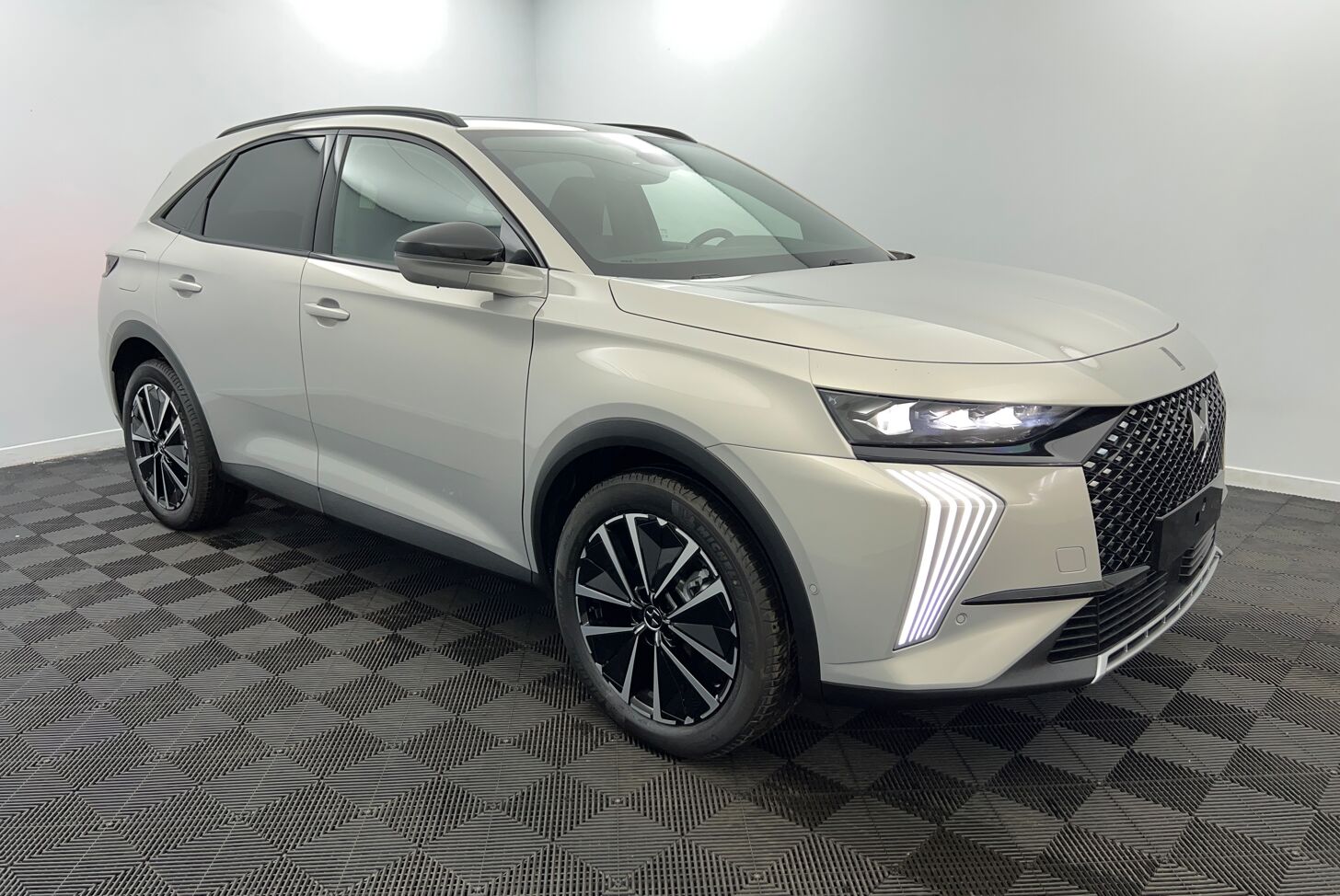 DS DS 7 SUV Diesel - 2045376 | Auto-IES